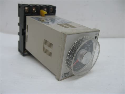 Omron E5c2 R Temperature Controller Wbase