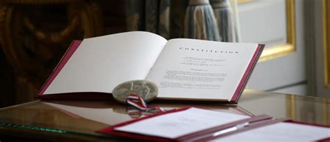 Quest ce que la Constitution Le French Débat