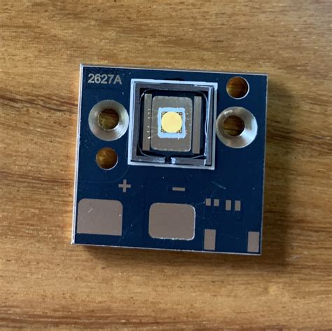Single Chip W Round Chip W High Power Density Led