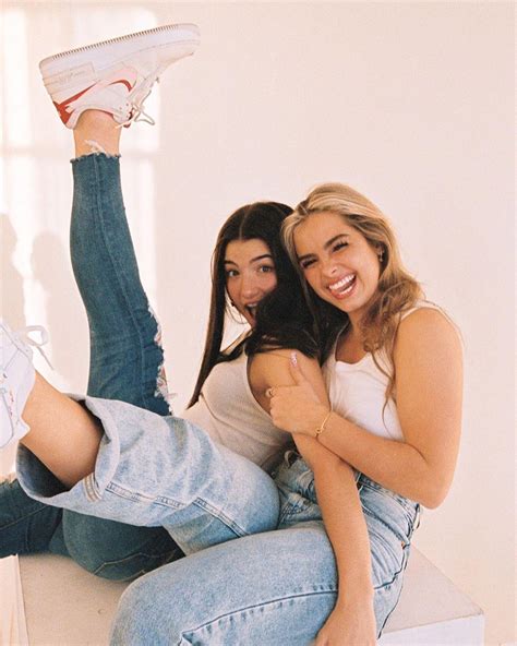 Addison Rae Wallpapers Top Free Addison Rae Backgrounds Wallpaperaccess