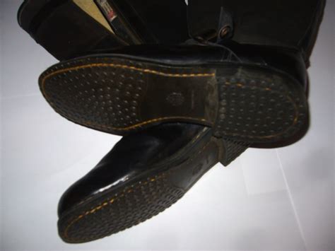 Une Paire De Bottes