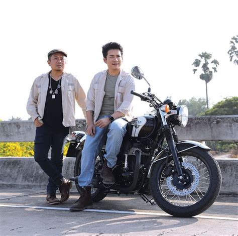 บันเทิง ‘อี๊ด โปงลางประชันความหล่อกับ‘เบียร์ พร้อมพงษ์ ใน Mv‘ส่ำนี้