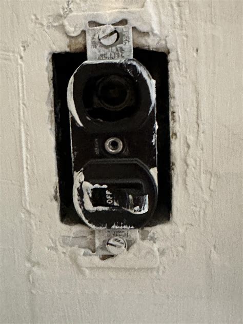 Anyone Seen A Switch Like This It Controls A Single Bulb On The