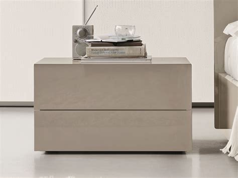 decoração mesa cabeceira - Pesquisa Google | Bedside table contemporary ...