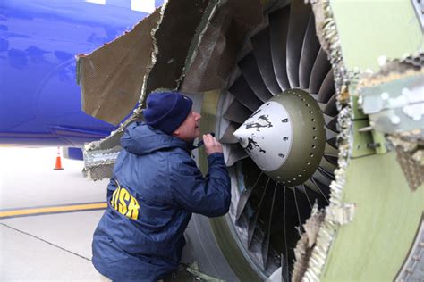 サウスウエスト機のエンジン爆発か 乗客1人死亡、フィラデルフィアへ緊急着陸