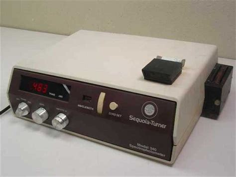 Sequoia Turner Spectrophotometer 340