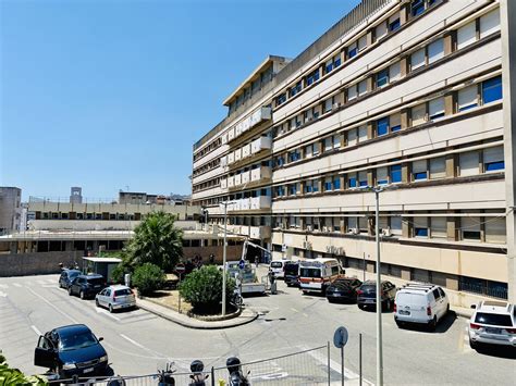 Milazzo Scontro Tra Scooter Sedicenne In Fin Di Vita Al Policlinico