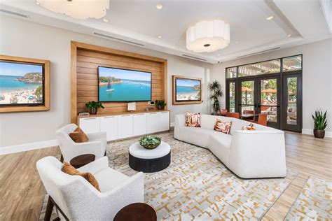 Avella Apartment Homes 6500 Roosevelt Irvine Ca 20 Units Available