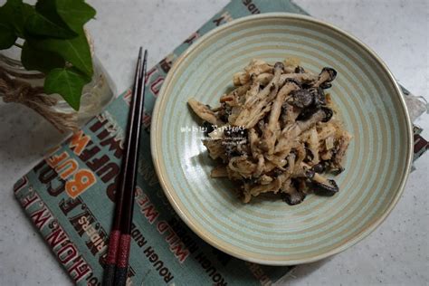 들깨가루 넣은 느타리버섯볶음