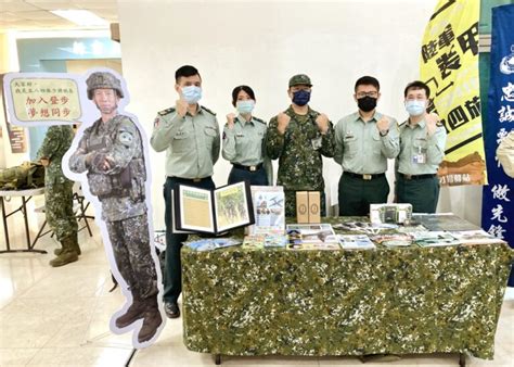 鼓勵有志青年投身軍旅確保國家永續發展 新竹後指攜新竹後備及苗栗後指前進玄大校園招募畢生 奧丁丁新聞 Owlnews