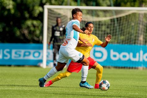 Download Midfielder Boubacar Kamara Wallpaper