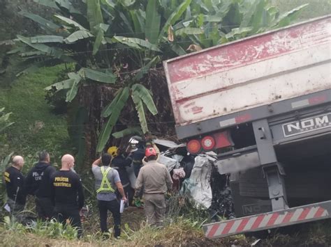 Motorista Morre Após Bater Carro De Frente Com Carreta Na Br 476