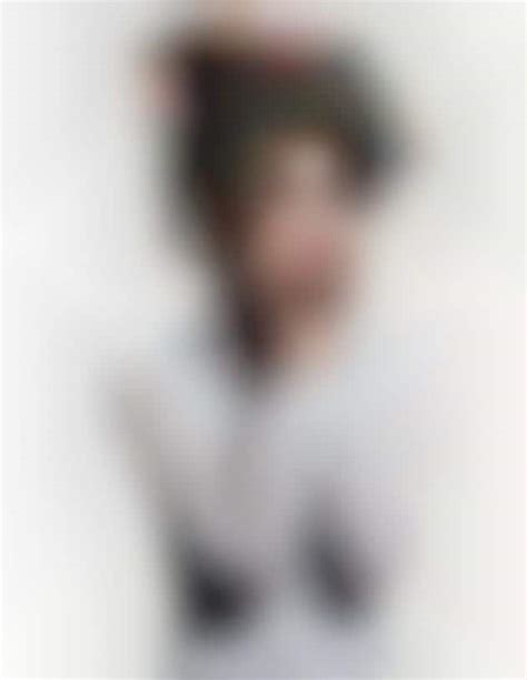 99 Peculiar Model Looks