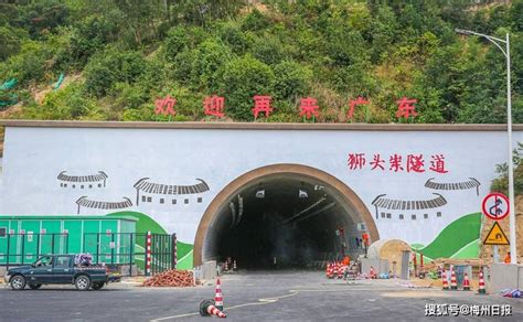 妙手绘丹青！这条隧道洞门化身客潮文化新“窗口”大潮