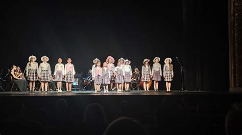 ОУ “Георги Кирков“ представи своя нов химн на празничен концерт в София Новини за Казанлък