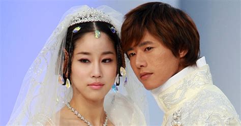 포토엔 김주리 오종혁 이마 맞대고 커플호흡