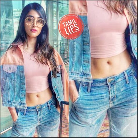Pooja Hegde Navel
