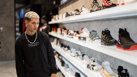 Larry Repense à Sa Routine” Dun Autre Temps