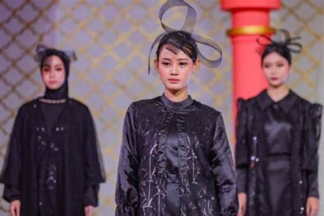 Cerita Desainer Indonesia Yang Sulit Dapat Model Untuk Pakai Kain