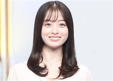 「綺麗すぎて画面割れる」「透明感レベチ」橋本環奈のおかわり花嫁姿が反響「続編希望」も殺到 芸能 デイリースポーツ Online