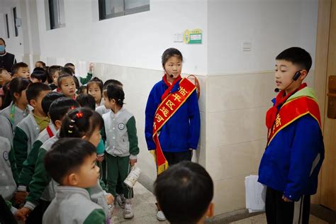 初探小学，“幼”遇成长——运河第二幼儿园大班幼儿“走进小学”体验日