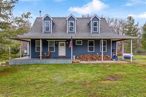 11662 Crawford Rd Homerville Oh 44235 Mls 4427656 Redfin