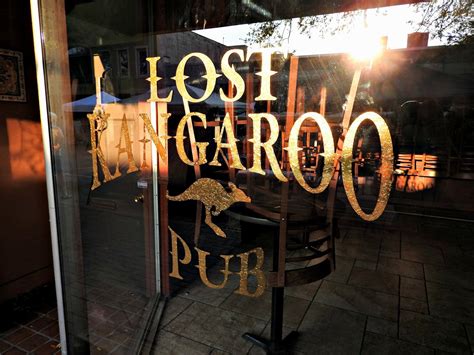 Madsnapper N Beau Lost Kangaroo Pub