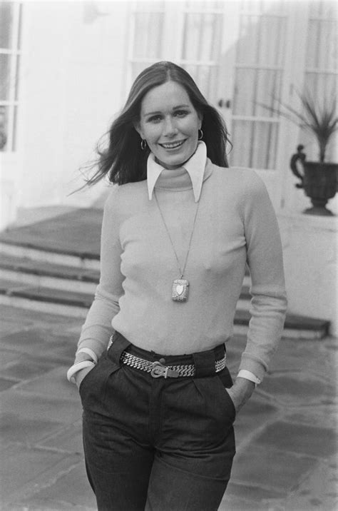 Sally Kellerman Net Worth Wiki Age Weight And Height Relationships