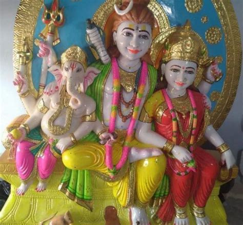 Multicolor Painted Marble Shiv Parivar Statue For Worship Size 25