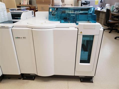 2016 Roche Cobas 8000