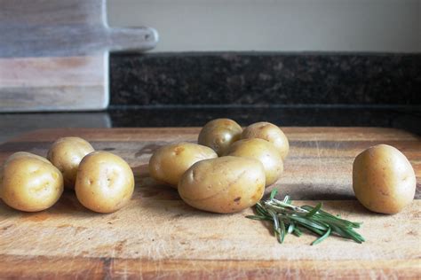 Ridiculously Crispy Smashed Potatoes