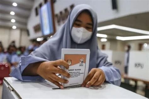 Hasil Quick Count 3 Lembaga Survei Resmi Prabowo Gibran Unggul 57 53