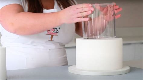 How To Use And Style Clear Tier Cake Separators A Step By Step Guide