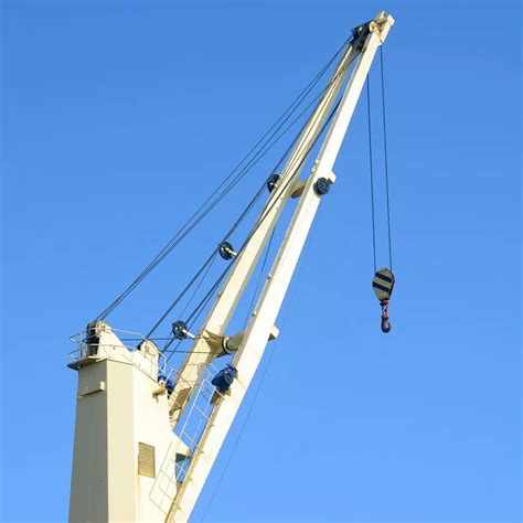 China 2024 China New Design Harbour Portal Crane Marine Deck Crane Huasui Crane Manufacture