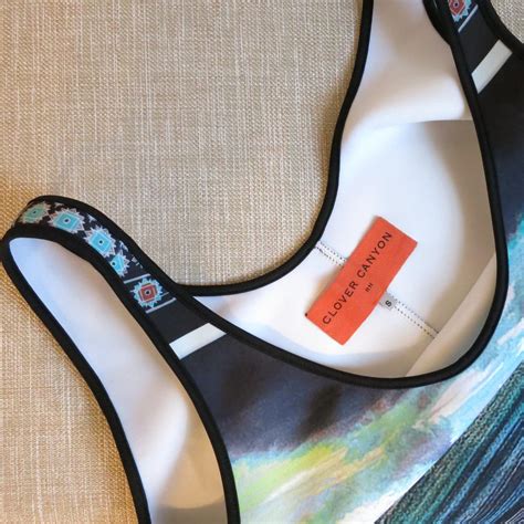 Stunning Stretchy Crop Top Material Is Like Depop