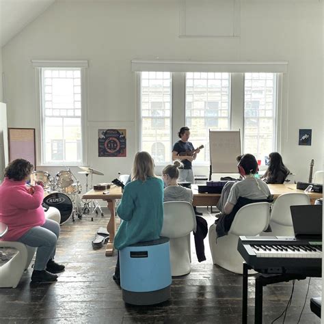 Work With Us Macphee Centre For Creative Learning