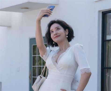 더글로리 스튜어디스 혜정이 본캐 차주영 일상 스타일링 네이버 포스트