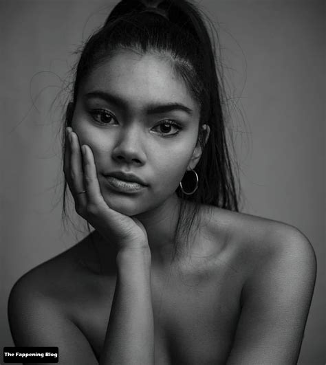 Myra Molloy Sexy Collection 16 Photos TheFappening