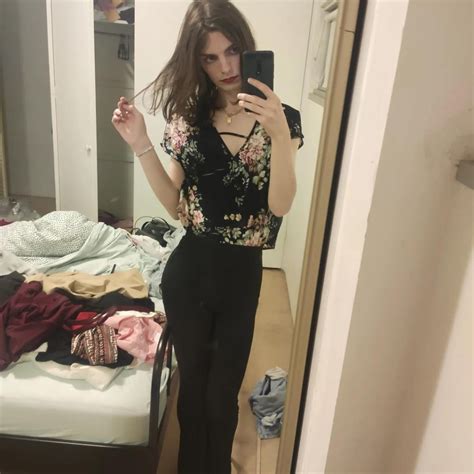 Work Outfit 💕 Plz Ignore Messy Room R Transadorable