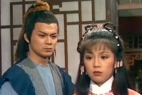 杨康有两位父亲，一位母亲，郭靖其实有两位父亲，两位母亲