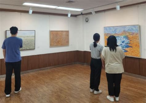 대구시교육청 대구동부도서관 지역작가 미술작품 전시 개최