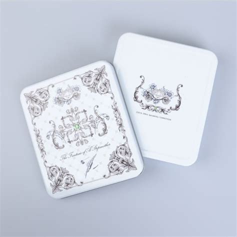 The Fantasie Of A Stepmother Tin Case Now In Seoul