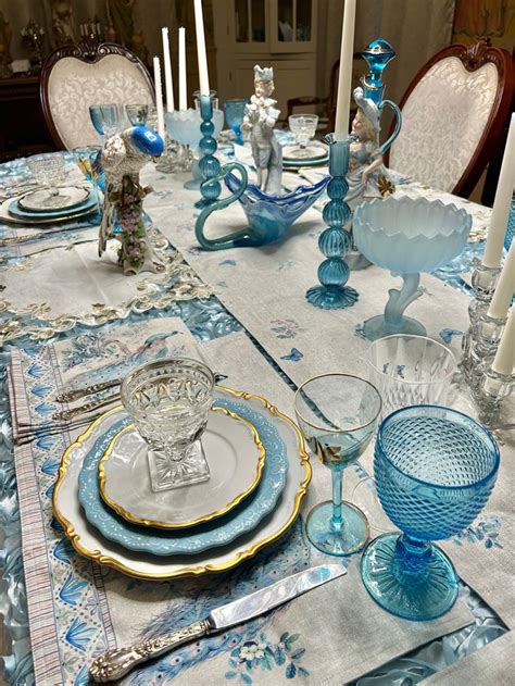 Peacock Inspired Tablescape With Beautiful Table Settings