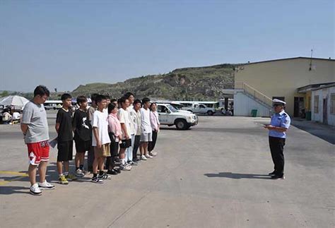 陕西府谷公安交警城区中队走进驾校 给“新手”送来交通安全课中国农科新闻网