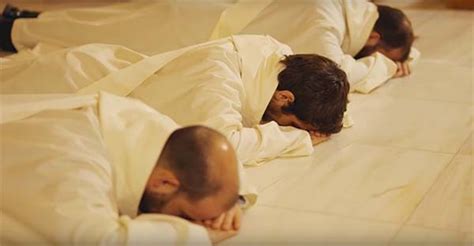 El Amor Es Como Una Planta Si Se Cuida Crece Catholic Link