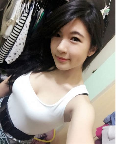 Enak Nya Selingkuh Dengan Istri Tetangga Yang Haus Kenikmatan Sarang