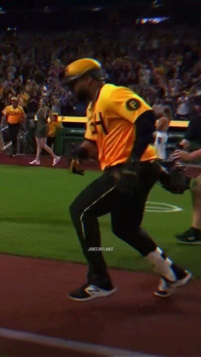 When Carlos Santana Danced After A Walk Off Home Run 🕺 Shorts