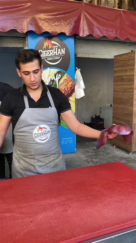 Kuzu Ciğeri Ve Kuyruk Yağı Muhteşem Ikililer Büyük Saat Kulesinin