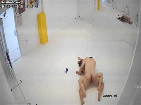 亞洲無碼 破解摄像头一字马舞蹈老师操起来是有多爽 MP MB HTTP下載區 草榴社區 t y com