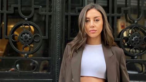 Ünlü Oyuncu Serhan Onatın Sevgilisi Merve Küsmenoğlu Kimdir Mavi Kadın